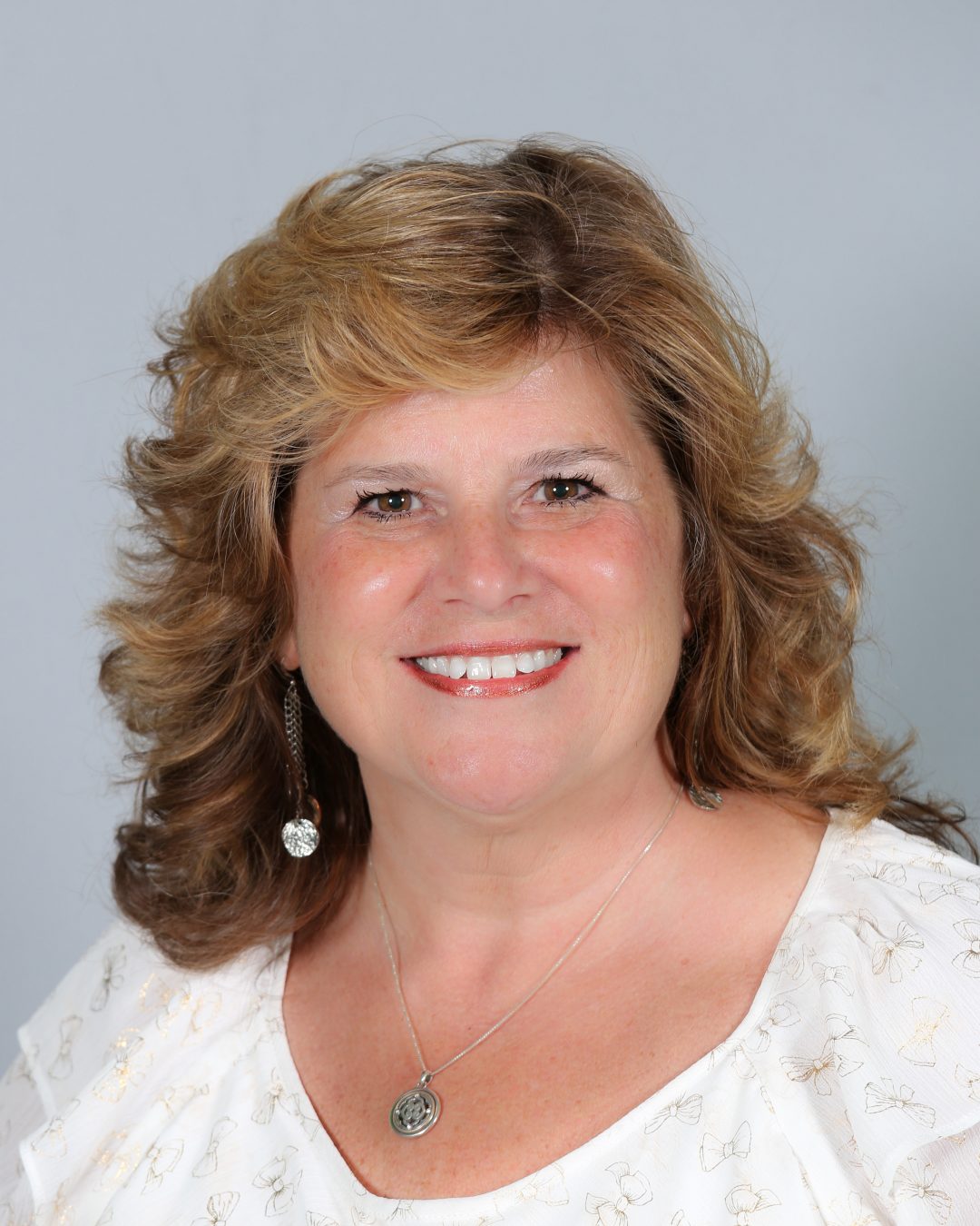 25 in 25 Volunteer Spotlight: Lorie H. (Hammer)